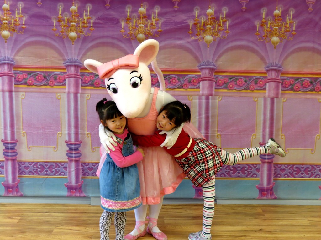 Angelina Ballerina Live Character Appearance 2012 | CM School of Fine ...