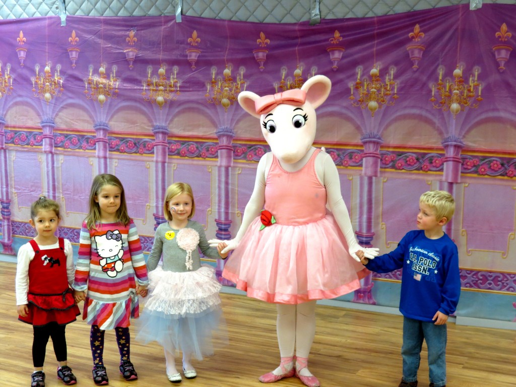 Angelina Ballerina Live Character Appearance 2012 | CM School of Fine ...