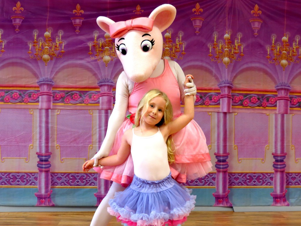 Angelina Ballerina Live Character Appearance 2012 | CM School of Fine ...